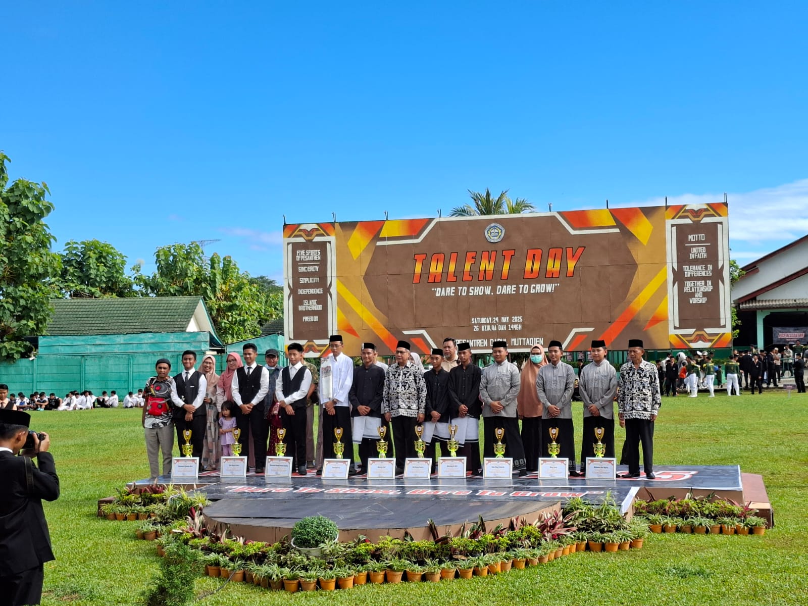 Pesantren Bukan Penghalang Kreativitas: Melalui Talent Day Darul ...